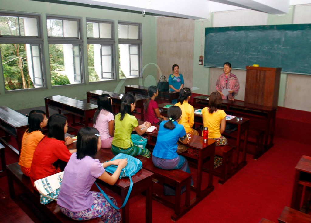 Rangoon University reopens its gates to undergrads- DVB