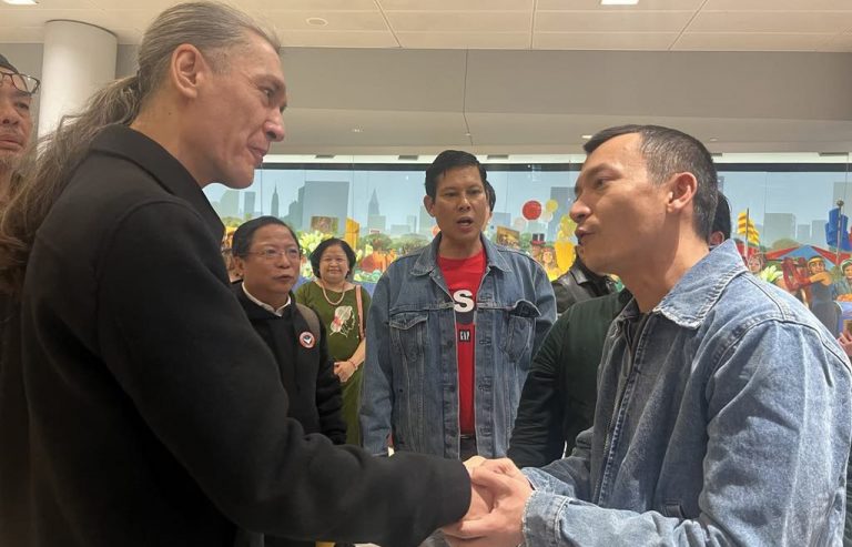 Kim Aris to accept Citizen of Burma Award on behalf of Aung San Suu Kyi ...