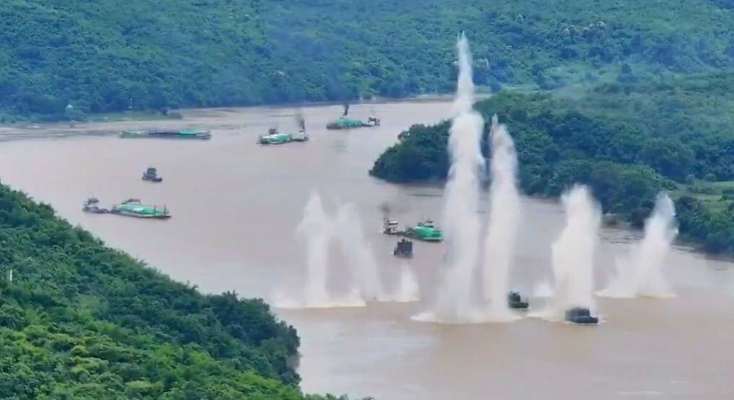 Eight Myanmar Navy vessels reach Kachin State’s Bhamo; Sixty-three ...